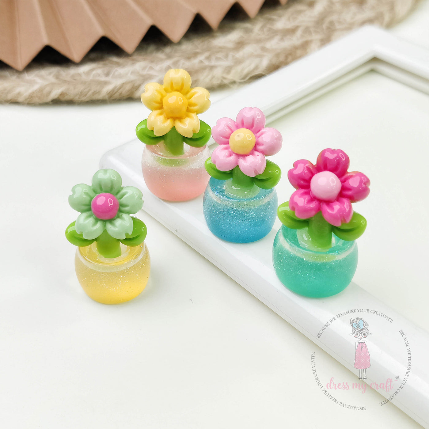 Miniature Glitter Potted Plants – CRAFTERS CORNER